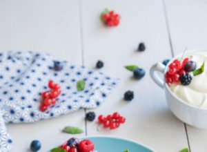 Tarte meringuée aux fruits rouges {sans lait} - aime & mange
